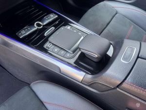 Melns Mercedes-Benz GLB 200 2023 Kauņa, ar dzinēja tilpumu 2.00 L un nobraukumu 241 tūkst. km par 25500 €, foto 33 vietnē AUTOMOTO.COM.LV