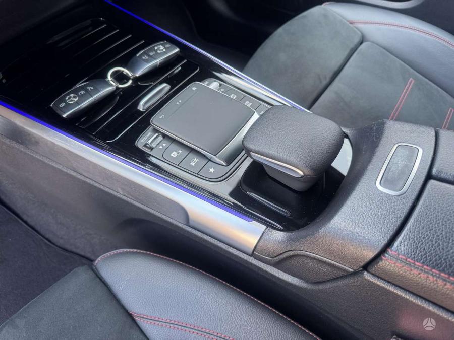 Melns Mercedes-Benz GLB 200 2023 Kauņa, ar dzinēja tilpumu 2.00 L un nobraukumu 241 tūkst. km par 25500 €, foto 33 vietnē AUTOMOTO.COM.LV