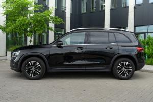 Black Mercedes-Benz GLB 200 2023 in Vilnius, with an engine capacity of 2.00 L and mileage of 28 thousand km for 31900 €, photo 13 on AUTOMOTO.COM.LV
