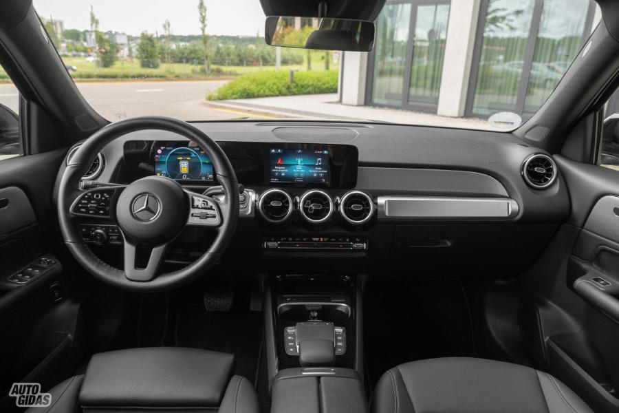 Black Mercedes-Benz GLB 200 2023 in Vilnius, with an engine capacity of 2.00 L and mileage of 28 thousand km for 31900 €, photo 17 on AUTOMOTO.COM.LV