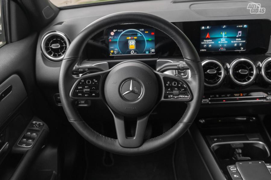 Black Mercedes-Benz GLB 200 2023 in Vilnius, with an engine capacity of 2.00 L and mileage of 28 thousand km for 31900 €, photo 18 on AUTOMOTO.COM.LV