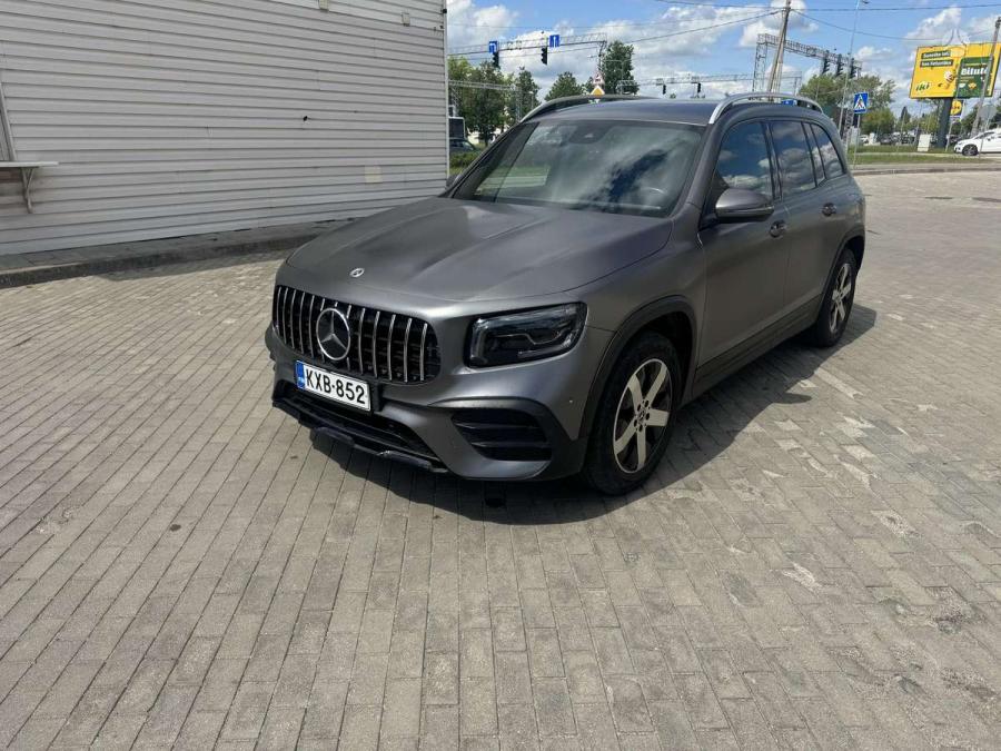 Melns Mercedes-Benz GLB 200 2023 Panevēža, ar dzinēja tilpumu 1.95 L un nobraukumu 40 tūkst. km par 27700 €, foto 4 vietnē AUTOMOTO.COM.LV