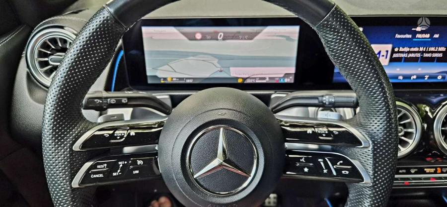 Melns Mercedes-Benz GLB 200 2024 Tauragė, ar dzinēja tilpumu 1.95 L un nobraukumu 200 tūkst. km par 24900 €, foto 25 vietnē AUTOMOTO.COM.LV