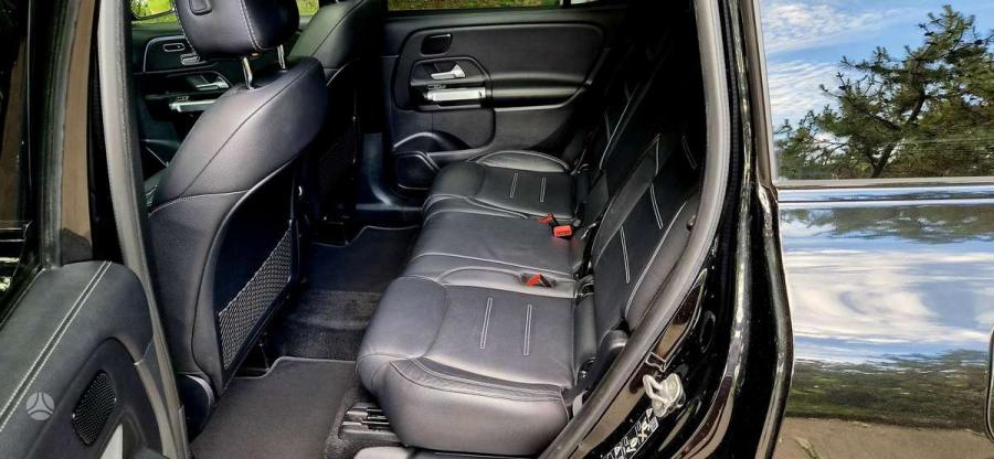 Melns Mercedes-Benz GLB 200 2024 Tauragė, ar dzinēja tilpumu 1.95 L un nobraukumu 200 tūkst. km par 24900 €, foto 41 vietnē AUTOMOTO.COM.LV