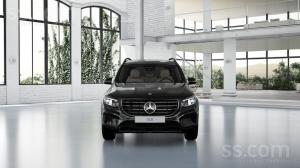 Black Mercedes-Benz GLB 200 2026 in Riga, with an engine capacity of 1.40 L and mileage of 10 thousand km for 43900 €, photo 3 on AUTOMOTO.COM.LV