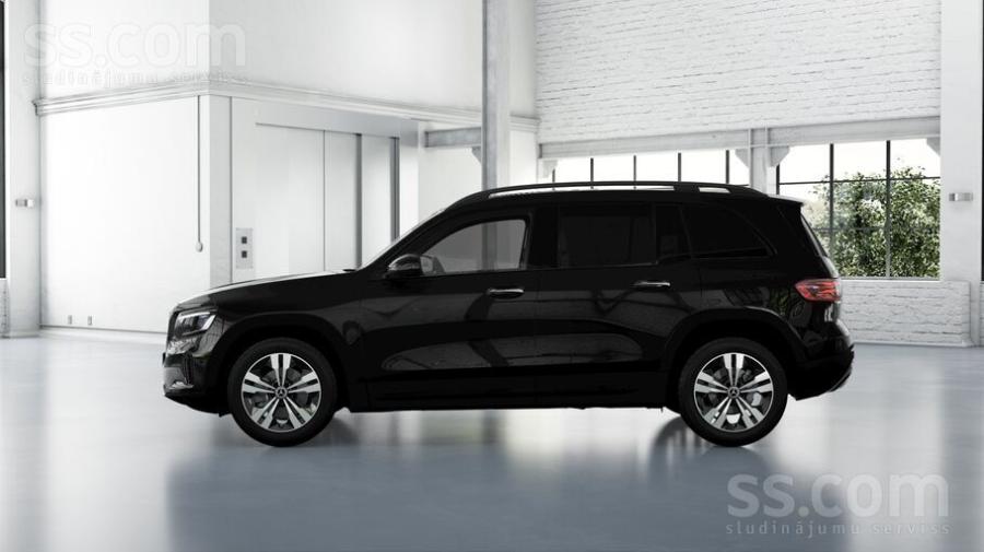 Black Mercedes-Benz GLB 200 2026 in Riga, with an engine capacity of 1.40 L and mileage of 10 thousand km for 43900 €, photo 7 on AUTOMOTO.COM.LV