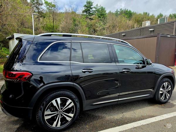 Melns Mercedes-Benz GLB 200 2020 Viļņa, ar dzinēja tilpumu 1.33 L un nobraukumu 55 tūkst. km par 31900 €, foto 5 vietnē AUTOMOTO.COM.LV