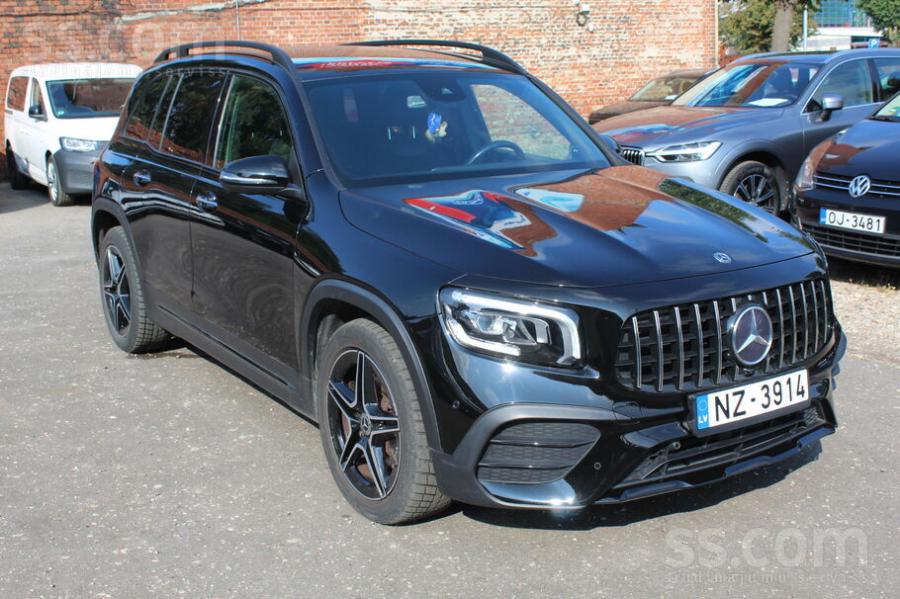 Melns Mercedes-Benz GLB 200 2020 Liepāja, ar dzinēja tilpumu 2.00 L un nobraukumu 358 tūkst. km par 20250 €, foto 1 vietnē AUTOMOTO.COM.LV