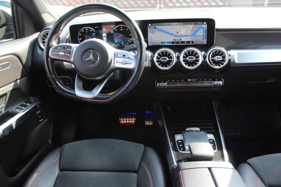 Melns Mercedes-Benz GLB 200 2020 Liepāja, ar dzinēja tilpumu 2.00 L un nobraukumu 358 tūkst. km par 20250 €, foto 11 vietnē AUTOMOTO.COM.LV