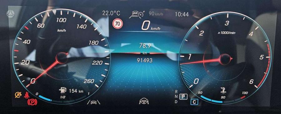 Синий Мерседес GLB 200 2021 в Клайпеда, объемом двигателя 1.95 л и пробегом 92 тыс. км за 30500 €, фото 24 на AUTOMOTO.COM.LV