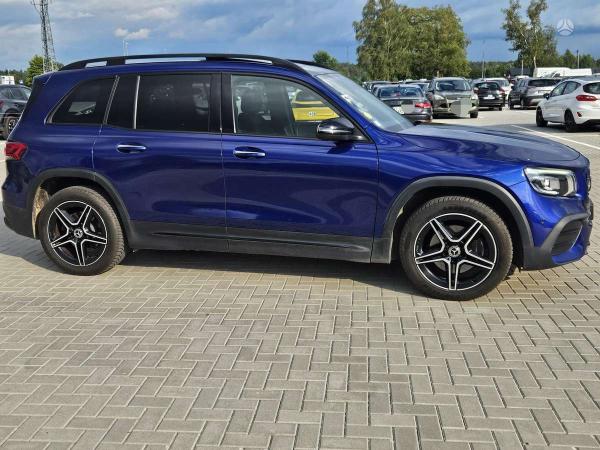 Blue Mercedes-Benz GLB 200 2022 in Taurage, with an engine capacity of 1.95 L and mileage of 0 thousand km for 19800 €, photo 3 on AUTOMOTO.COM.LV