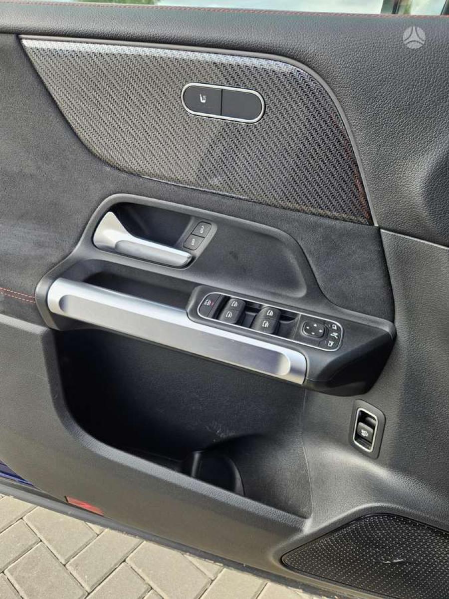 Zils Mercedes-Benz GLB 200 2022 Tauragė, ar dzinēja tilpumu 1.95 L un nobraukumu 0 tūkst. km par 19800 €, foto 11 vietnē AUTOMOTO.COM.LV