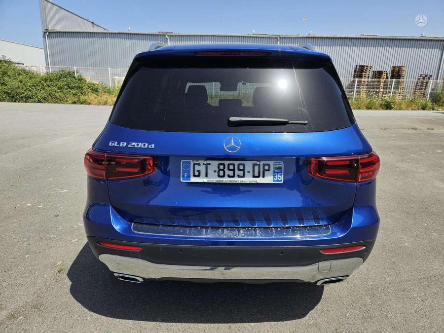 Zils Mercedes-Benz GLB 200 2023 Tauragė, ar dzinēja tilpumu 1.95 L un nobraukumu 240 tūkst. km par 22500 €, foto 6 vietnē AUTOMOTO.COM.LV