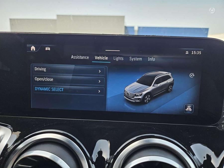 Zils Mercedes-Benz GLB 200 2023 Tauragė, ar dzinēja tilpumu 1.95 L un nobraukumu 240 tūkst. km par 22500 €, foto 14 vietnē AUTOMOTO.COM.LV