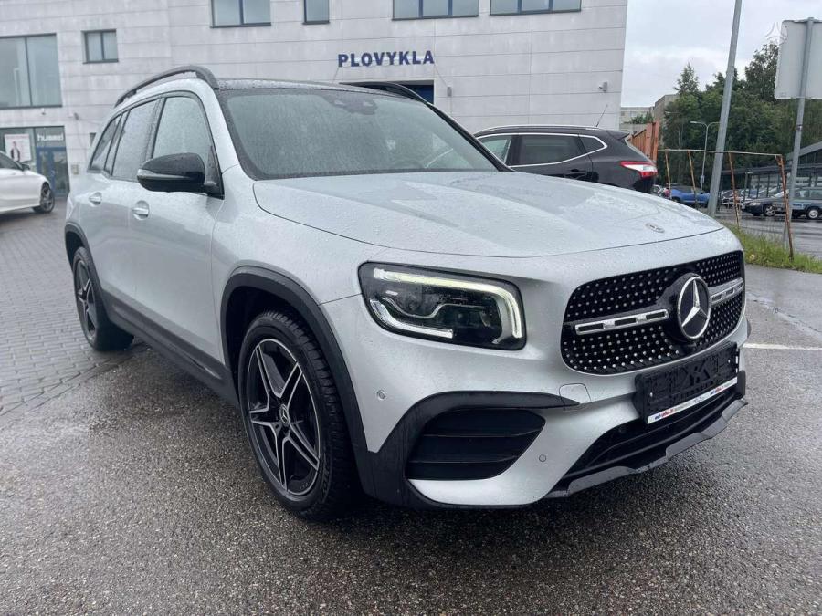 Pelēks Mercedes-Benz GLB 200 2020 Kauņa, ar dzinēja tilpumu 1.33 L un nobraukumu 193 tūkst. km par 15950 €, foto 1 vietnē AUTOMOTO.COM.LV