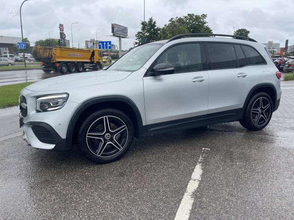 Grey Mercedes-Benz GLB 200 2020 in Kaunas, with an engine capacity of 1.33 L and mileage of 193 thousand km for 15950 €, photo 7 on AUTOMOTO.COM.LV