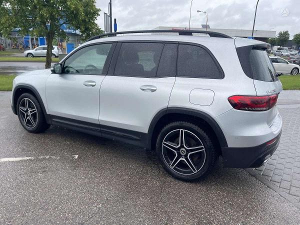Grey Mercedes-Benz GLB 200 2020 in Kaunas, with an engine capacity of 1.33 L and mileage of 193 thousand km for 15950 €, photo 9 on AUTOMOTO.COM.LV