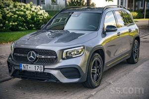 Pelēks Mercedes-Benz GLB 200 2020 Rīga, ar dzinēja tilpumu 2.00 L un nobraukumu 174 tūkst. km par 23990 €, foto  vietnē AUTOMOTO.COM.LV