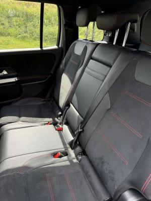 Pelēks Mercedes-Benz GLB 200 2021 Viļņa, ar dzinēja tilpumu 2.00 L un nobraukumu 300 tūkst. km par 18300 €, foto 12 vietnē AUTOMOTO.COM.LV