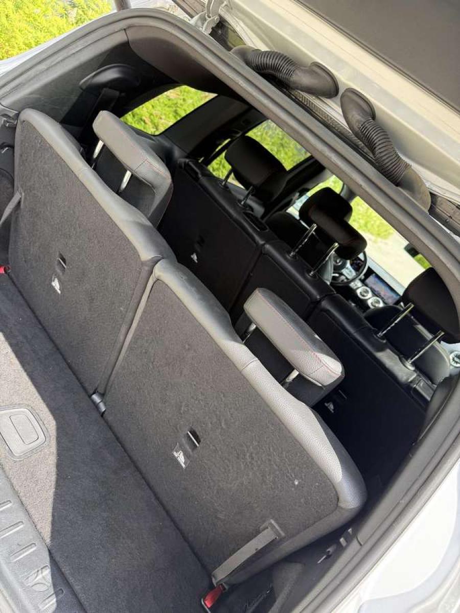 Pelēks Mercedes-Benz GLB 200 2021 Viļņa, ar dzinēja tilpumu 2.00 L un nobraukumu 300 tūkst. km par 18300 €, foto 22 vietnē AUTOMOTO.COM.LV