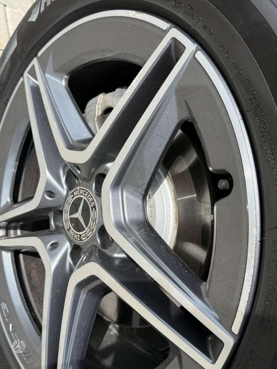 Pelēks Mercedes-Benz GLB 200 2021 Viļņa, ar dzinēja tilpumu 2.00 L un nobraukumu 300 tūkst. km par 18300 €, foto 29 vietnē AUTOMOTO.COM.LV