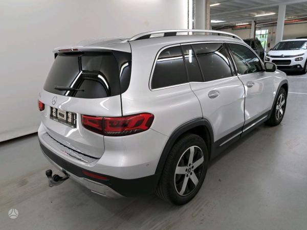 Pelēks Mercedes-Benz GLB 200 2022 Viļņa, ar dzinēja tilpumu 1.33 L un nobraukumu 99 tūkst. km par 28075 €, foto 2 vietnē AUTOMOTO.COM.LV