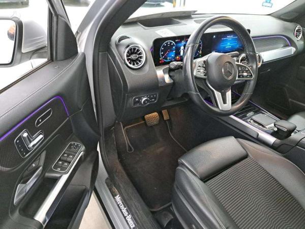 Pelēks Mercedes-Benz GLB 200 2022 Viļņa, ar dzinēja tilpumu 1.33 L un nobraukumu 99 tūkst. km par 28075 €, foto 6 vietnē AUTOMOTO.COM.LV