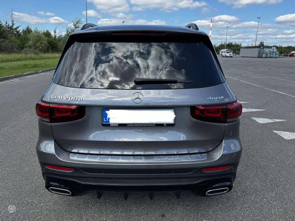 Grey Mercedes-Benz GLB 200 2022 in Vilnius, with an engine capacity of 1.95 L and mileage of 60 thousand km for 33999 €, photo 5 on AUTOMOTO.COM.LV