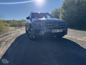 Grey Mercedes-Benz GLB 200 2022 in Vilnius, with an engine capacity of 2.00 L and mileage of 96 thousand km for 26050 €, photo 3 on AUTOMOTO.COM.LV