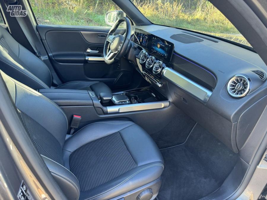 Grey Mercedes-Benz GLB 200 2022 in Vilnius, with an engine capacity of 2.00 L and mileage of 96 thousand km for 26050 €, photo 12 on AUTOMOTO.COM.LV