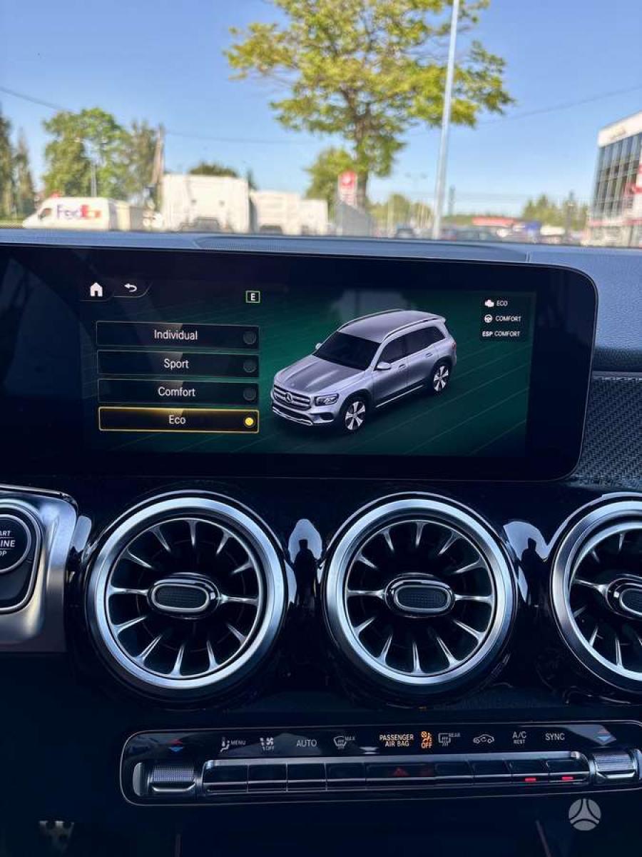 Violets Mercedes-Benz GLB 200 2023 Tauragė, ar dzinēja tilpumu 1.95 L un nobraukumu 210 tūkst. km par 20500 €, foto 28 vietnē AUTOMOTO.COM.LV