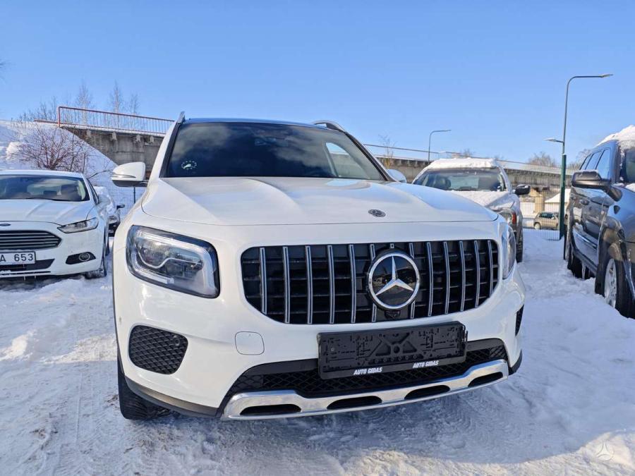 White Mercedes-Benz GLB 200 2021 in Kaunas, with an engine capacity of 1.95 L and mileage of 239 thousand km for 19359 €, photo 12 on AUTOMOTO.COM.LV