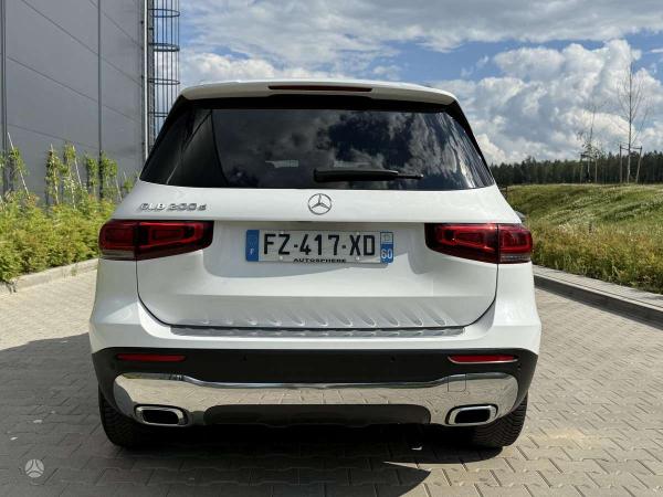 Balts Mercedes-Benz GLB 200 2021 Viļņa, ar dzinēja tilpumu 2.00 L un nobraukumu 241 tūkst. km par 16200 €, foto 9 vietnē AUTOMOTO.COM.LV