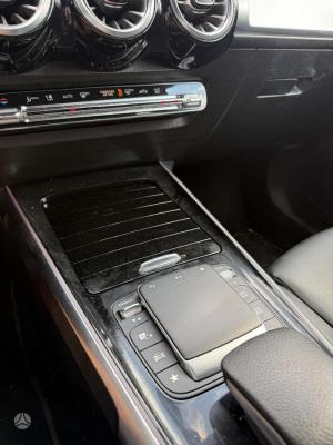 Balts Mercedes-Benz GLB 200 2021 Viļņa, ar dzinēja tilpumu 2.00 L un nobraukumu 241 tūkst. km par 16200 €, foto 17 vietnē AUTOMOTO.COM.LV