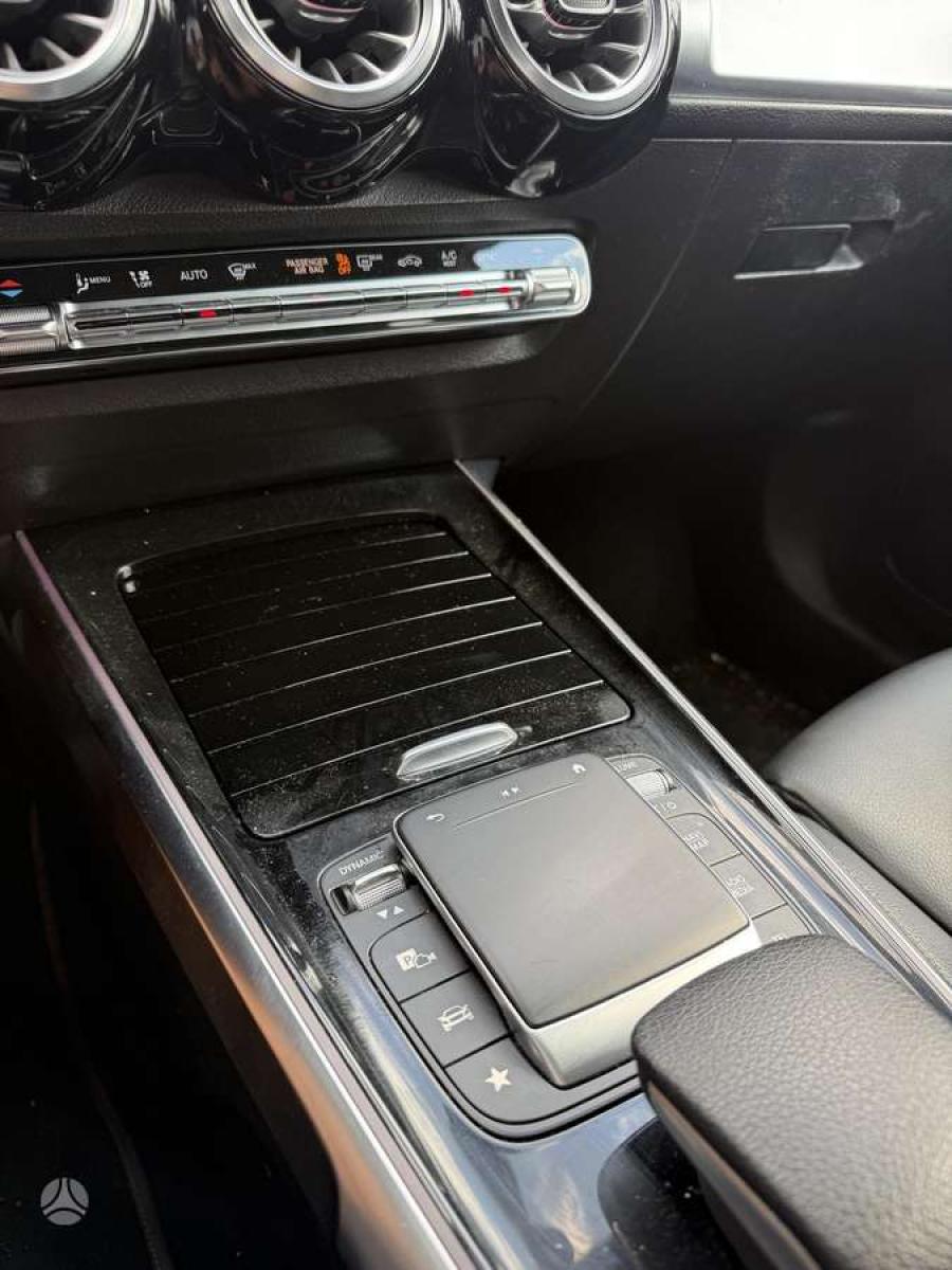 Balts Mercedes-Benz GLB 200 2021 Viļņa, ar dzinēja tilpumu 2.00 L un nobraukumu 241 tūkst. km par 16200 €, foto 17 vietnē AUTOMOTO.COM.LV