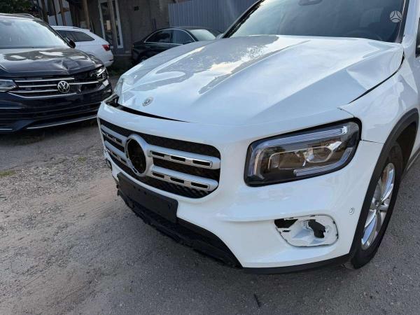 White Mercedes-Benz GLB 200 2022 in Kaunas, with an engine capacity of 1.95 L and mileage of 51 thousand km for 13900 €, photo 5 on AUTOMOTO.COM.LV