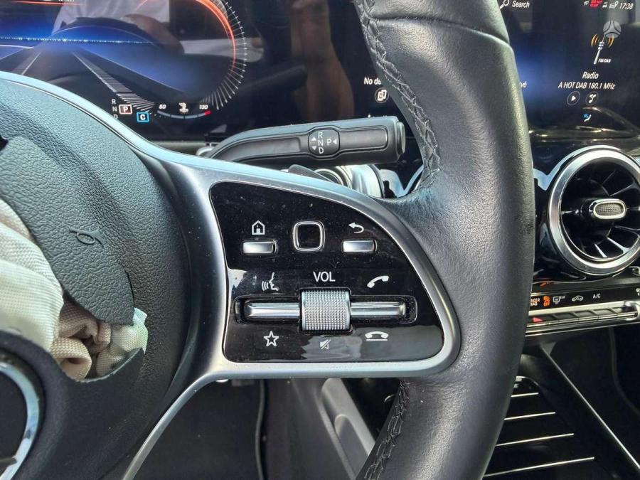 Balts Mercedes-Benz GLB 200 2022 Kauņa, ar dzinēja tilpumu 1.95 L un nobraukumu 51 tūkst. km par 13900 €, foto 34 vietnē AUTOMOTO.COM.LV