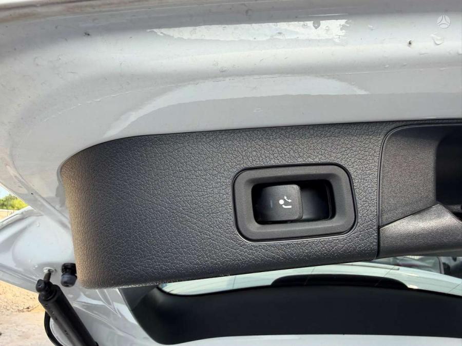 Balts Mercedes-Benz GLB 200 2022 Kauņa, ar dzinēja tilpumu 1.95 L un nobraukumu 51 tūkst. km par 13900 €, foto 39 vietnē AUTOMOTO.COM.LV