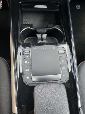 Black Mercedes-Benz GLB 220 2021 in Kaunas, with an engine capacity of 1.95 L and mileage of 208 thousand km for 26300 €, photo 19 on AUTOMOTO.COM.LV