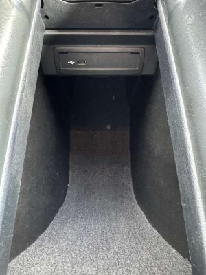 Black Mercedes-Benz GLB 220 2021 in Kaunas, with an engine capacity of 1.95 L and mileage of 208 thousand km for 26300 €, photo 20 on AUTOMOTO.COM.LV