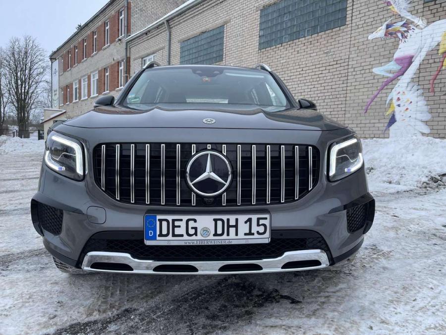 Pelēks Mercedes-Benz GLB 220 2021 Kėdainiai, ar dzinēja tilpumu 1.95 L un nobraukumu 120 tūkst. km par 23500 €, foto 1 vietnē AUTOMOTO.COM.LV