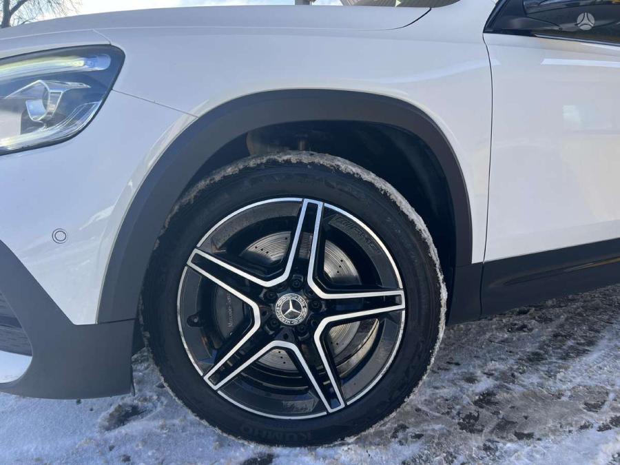 White Mercedes-Benz GLB 220 2020 in Ukmerge, with an engine capacity of 1.95 L and mileage of 211 thousand km for 22500 €, photo 13 on AUTOMOTO.COM.LV