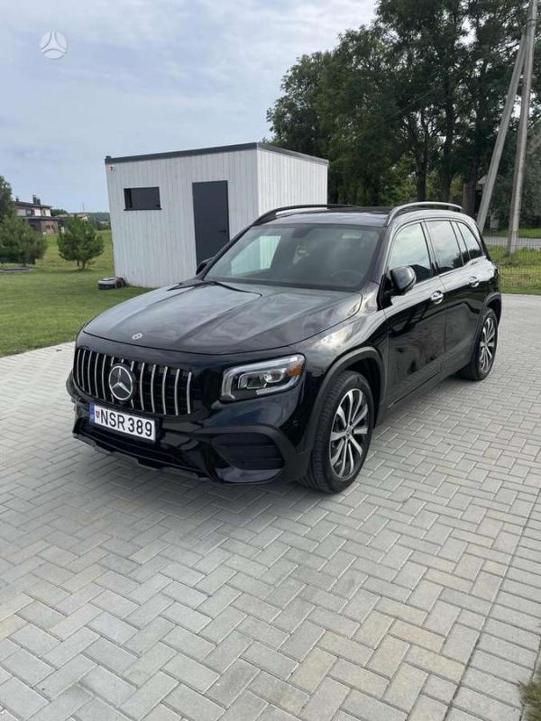 Melns Mercedes-Benz GLB 250 2020 Šauļi, ar dzinēja tilpumu 1.99 L un nobraukumu 139 tūkst. km par 28300 €, foto 10 vietnē AUTOMOTO.COM.LV