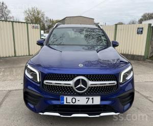 Blue Mercedes-Benz GLB 250 2021 in Riga, with an engine capacity of 2.00 L and mileage of 76 thousand km for 32900 €, photo 3 on AUTOMOTO.COM.LV
