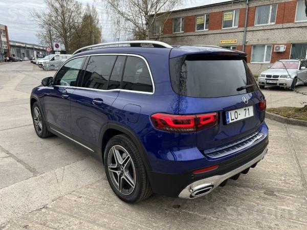Blue Mercedes-Benz GLB 250 2021 in Riga, with an engine capacity of 2.00 L and mileage of 76 thousand km for 32900 €, photo 4 on AUTOMOTO.COM.LV