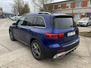 Blue Mercedes-Benz GLB 250 2021 in Riga, with an engine capacity of 2.00 L and mileage of 76 thousand km for 32900 €, photo 5 on AUTOMOTO.COM.LV