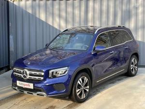 Zils Mercedes-Benz GLB 250 2023 Viļņa, ar dzinēja tilpumu 1.99 L un nobraukumu 74 tūkst. km par 34900 €, foto  vietnē AUTOMOTO.COM.LV