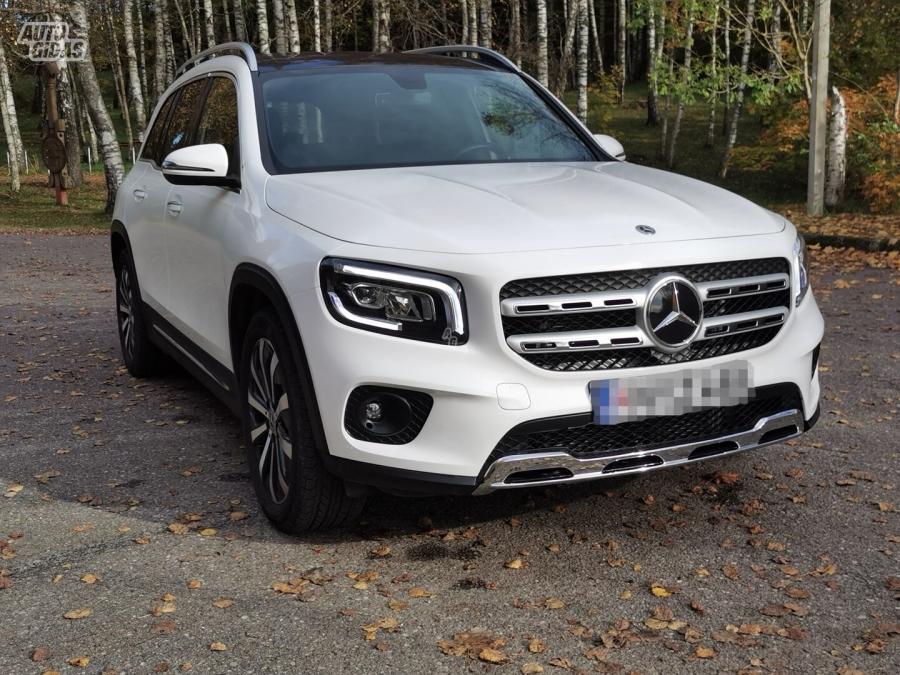 Balts Mercedes-Benz GLB 250 2023 Plungė, ar dzinēja tilpumu 2.00 L un nobraukumu 31 tūkst. km par 31750 €, foto 3 vietnē AUTOMOTO.COM.LV