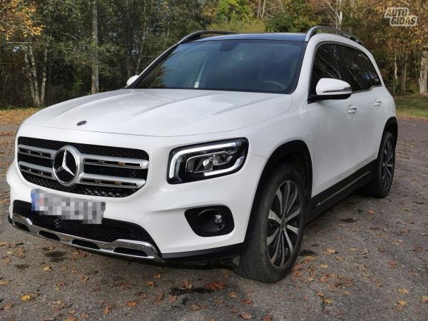 Balts Mercedes-Benz GLB 250 2023 Plungė, ar dzinēja tilpumu 2.00 L un nobraukumu 31 tūkst. km par 31750 €, foto 3 vietnē AUTOMOTO.COM.LV