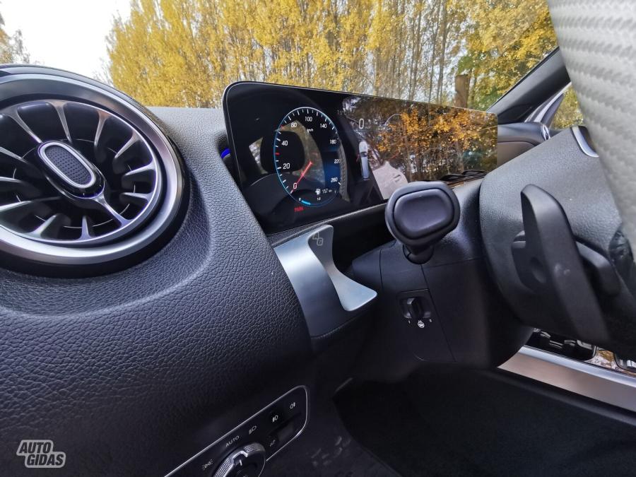 Balts Mercedes-Benz GLB 250 2023 Plungė, ar dzinēja tilpumu 2.00 L un nobraukumu 31 tūkst. km par 31750 €, foto 13 vietnē AUTOMOTO.COM.LV